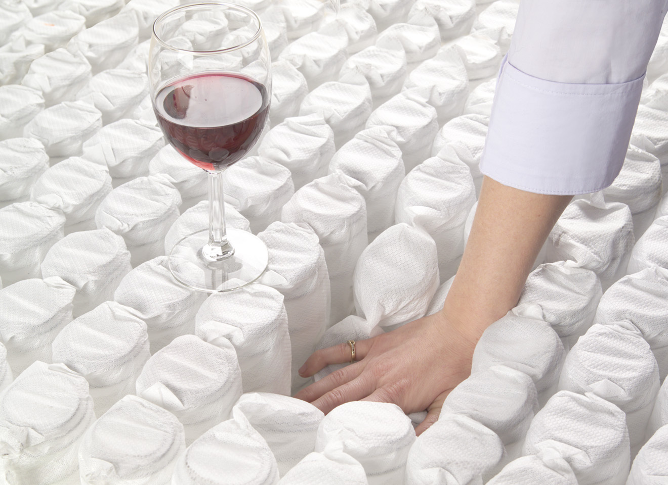 Benefits of a Pocket Spring Mattress – Mattress Merchants